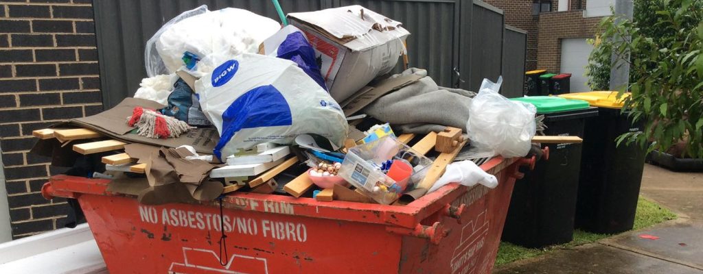 Why it is important to not fill over the skip bin rim | Matt's Skip Bins